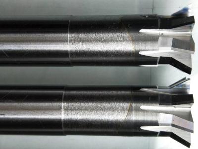 China Customized Solid Carbide End Mills HRC 60-68 with Precision Flute Design for High Feed Rates for sale
