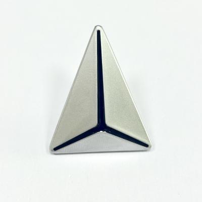 China Mercedes-Benz Three-Pointed Star Logo Enamel Pin, Silver Car Emblem Lapel Pin, Luxury Auto Collectible Badge for sale
