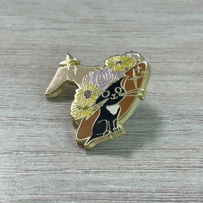 China Black Cat with Flowers Enamel Pin, Cute Cat & Sunflower Lapel Pin, Kawaii Cat Lover Collectible Badge for sale