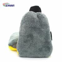 China 26x20cm Car Detailing Tools 80% Polyester 20% Polyamide Double Sided Fluffy Wheel Cleaning Glove for sale
