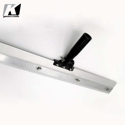 China SS304 Notched Floor Squeegee 600mm Aluminum Alloy Epoxy Coating Self Leveling Tool for sale
