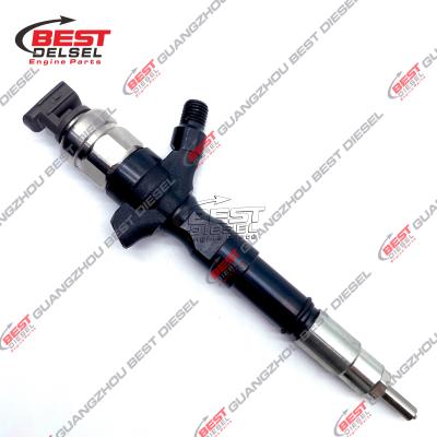 China Original Common rail Diesel Fuel Injector 095000-7040 095000-7041 23670-39145 for sale