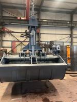 China 900 Customer's Request Clamshell Bucket for Cranes 5m3 Crane Grab Bucket for sale