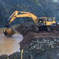 China 2m3 Bucket Capacity Excavator Hydraulic Rotating Screening Bucket for 6 Ton Excavator for sale