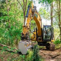 China 760 KG Mini Excavator Attachment Skid Steer Forestry Mulcher with 600mm Rotor Length for sale