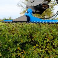 China Excavator Hedge Cutter The Must Have Tool for Tree Trimming and Lawn Maintenance for sale