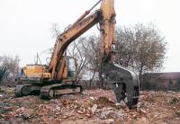 China 120mm Blade Length FS-150 Concrete Pulverizer Attachment For Excavator Wood And Concrete Crushing for sale