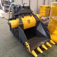 China 20t-35t Crushing Excavator Sieve Bucket For Mobile Pre Crushing And Soil Screening for sale