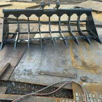 China Q345B 8 Ton Land Rake For Excavator Cleaning Root Rake Brush Rakes Wide 1600mm Rake Buckets for sale