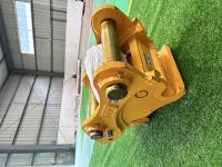 China 80-90mm Pin Diameter Excavator Hydraulic Double Locking Tilting Rotator Quick Hitch for sale
