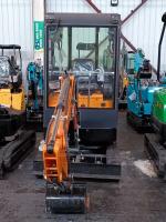China Mini Excavator With Bucket 1500 kg Machine Weight and Advanced Technology for sale
