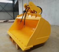 China Excavator Attachment ZHONGJU 36 Rotating Tilt Bucket for Superior Digging Performance for sale