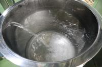 China Pharmaceutical Emulsifying Mixer Machine Vacuum Homogenizer For Cosmetic for sale