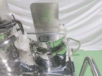 China Automatic Emulsifying Vacuum Mixing Machine Small Cosmetic Shampoo Cream Homogenizer for sale