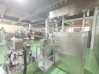 China Automatic Emulsifying Vacuum Mixing Machine Small Cosmetic Shampoo Cream Homogenizer for sale