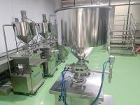 China Vertical Sauce Filling Machine Honey Laundry Liquid Paste Pneumatic Filling Machine for sale
