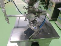 China Pneumatic Cosmetic Filling Machine Laundry Liquid Chili Paste Quantitative Filling Equipment for sale