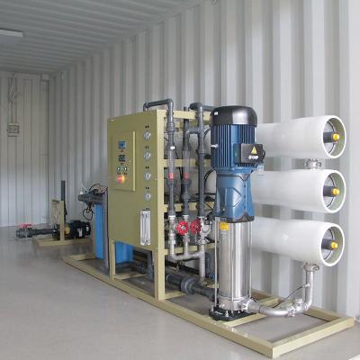 China Cosmetic Small Mobile Seawater Desalination Machine For Yacht Treatment System Plant Salt Sea Water Purifier Water Maker for sale