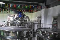 China Industrial Homogenizer Emulsifier , Vacuum Emulsifying Mixer Machine 1000L for sale