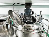 China 0.75kw Cosmetic Making Machine Stainless Steel Vacuum Emulsifying Mixer for sale