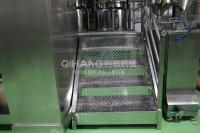 China Body Lotion Vacuum Homogenizing Emulsifying Mixing Machine for sale