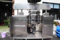 China Emulsifier Cosmetic Cream Making Machine Multiple Phase Cosmetic Making Machine Low Energy Consumption Custom Design for sale