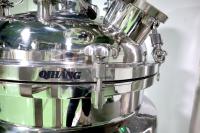 China 63r/Min Cosmetic Making Machine 200L Fixed Type Vacuum Emulsifier for sale
