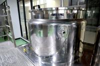 China Manufacturing Machinery Cosmetics Making Machine 500L Vacuum Emulsifier for sale