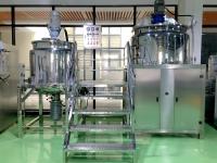 China Electric Heating Cosmetic Mixing Lotion Making Machine Jacketed Mixing Vessel Agitation Tank for sale