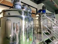 China SS316 Cosmetic Mixing Machine Automatic Liquid Homogenizing Soap Gel Making Machine for sale