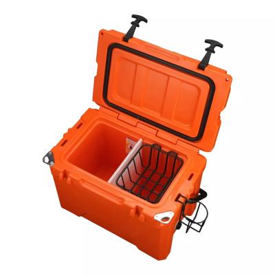 China Durable 25L Rotomoulded Product Rolling Ice Chest For Outdoor & Delivery Use for sale