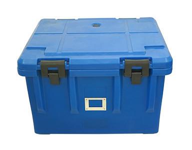 China ISO Certified 75L Insulated Food Pan Carrier Nylon Handles Four-Wheel LLDPE Catering Transport Box for sale