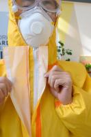 China Disease Control Type 3 Disposable Coveralls Tank Cleaning Petrochemical Oil Refinery for sale