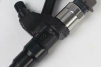 China 23670-E0351 Injector FOR HINO  P11C(EURO-III KOBELCO SK480) for sale