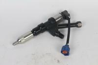 China 23670-E0351 Injector FOR HINO  P11C(EURO-III KOBELCO SK480) for sale