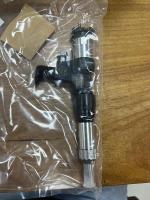 China 23670-E0850 23670-E0050 Injector FOR HINO  J05E(KOBELCO SK-200/220) for sale