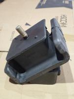 China 12305-E0040 12361-E0031 S1203-13080 12031-3080  Engine damping rubber FOR HINO 700 for sale