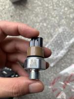 China 83530-E0250  83530-E0220 Oil temperature sensor HINO  J08E J05E for sale