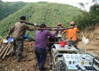 China BTW 300M Portable Fully Hydraulic Core Drill Rig Aluminum Alloy Chassis 200m Depth for sale