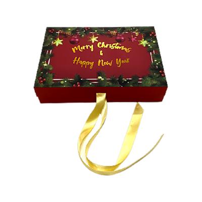 China Customized handmade printed or hot stamping golden logo apparel packaging folding gift boxes with magnetic lid for sale