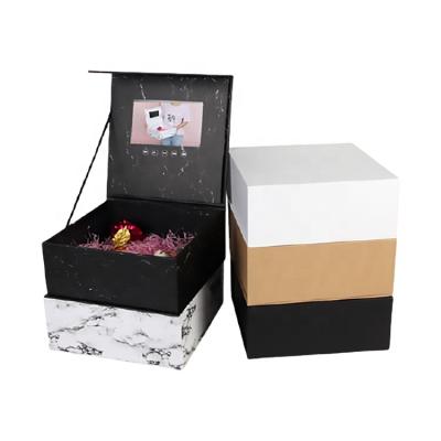 China Handmade Luxury Black And White Paper Scented Square Candle Paper Scented Gift Box Fold Wrapping Ribbon for sale