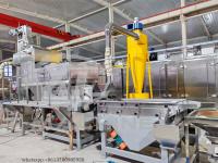China Stainless Steel PLC Control Split Peanut Blancher with 800-1000kg/h Capacity for Peanut Processing for sale