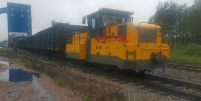 China HTRR118 dual purpose tractor is suitable for railway station section and special line for sale