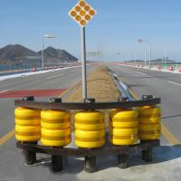 China Yellow Straight Barrier Anti-Collision Roller Barrier for Highway Guardrail Safety for sale