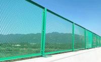 China Galvanized Powder Coated Anti Glare Metal Mesh Fence For Highway In Stainless Steel for sale