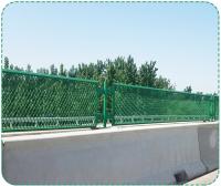 China Roadway Safety Galvanized Powder Coated Anti-Glare Barbed Wire Fence For Highways for sale