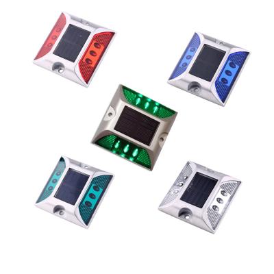 China Highway Durable LED Aluminum Solar Road Stud for Road Warning and Energy Saving for sale