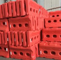 China Outdoor Water Filled Road Barriers Red Plastic Traffic Road Safety Barrier for sale