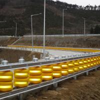 China Custom Color Metal 2 Bending Stainless Steel Highway Roller Barrier for Traffic Safety for sale