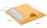 China Road Cone Sign Road Safety Equipment 100X100X20mm Square Plastic Reflective Road Stud for sale